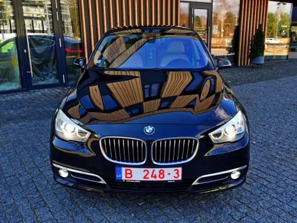 Black BMW 530 2013 in Riga, with an engine capacity of 3.00 L and mileage of 257 thousand km for 18490 €, photo 2 on AUTOMOTO.COM.LV