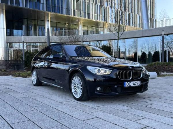 Black BMW 530 2013 in Riga, with an engine capacity of 3.00 L and mileage of 246 thousand km for 13700 €, photo 2 on AUTOMOTO.COM.LV
