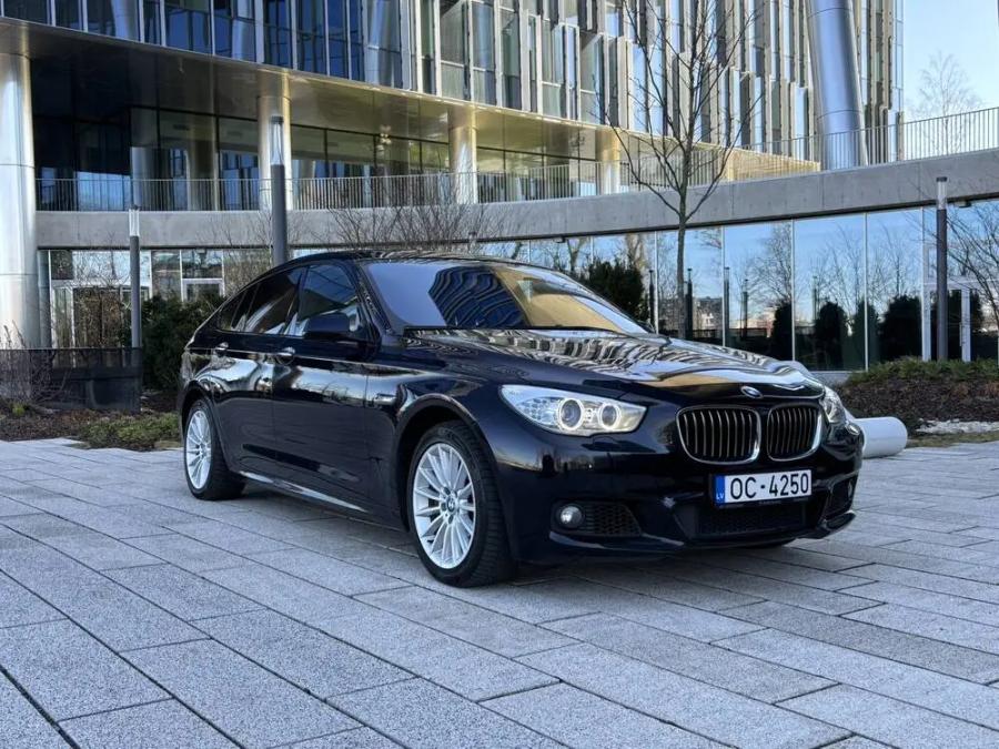 Black BMW 530 2013 in Riga, with an engine capacity of 3.00 L and mileage of 246 thousand km for 13700 €, photo 3 on AUTOMOTO.COM.LV