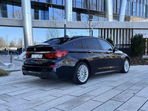 Black BMW 530 2013 in Riga, with an engine capacity of 3.00 L and mileage of 246 thousand km for 13700 €, photo 6 on AUTOMOTO.COM.LV