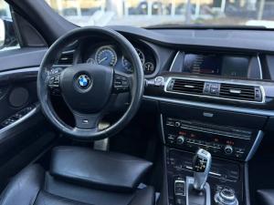 Black BMW 530 2013 in Riga, with an engine capacity of 3.00 L and mileage of 246 thousand km for 13700 €, photo 9 on AUTOMOTO.COM.LV