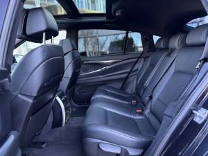 Black BMW 530 2013 in Riga, with an engine capacity of 3.00 L and mileage of 246 thousand km for 13700 €, photo 13 on AUTOMOTO.COM.LV