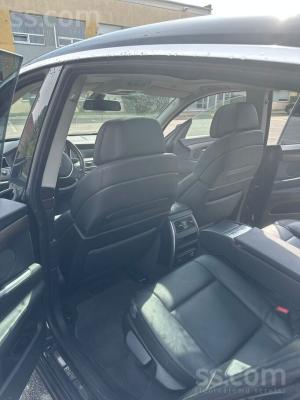 Melns BMW 530 2014 Rīga, ar dzinēja tilpumu 3.00 L un nobraukumu 280 tūkst. km par 15600 €, foto 5 vietnē AUTOMOTO.COM.LV