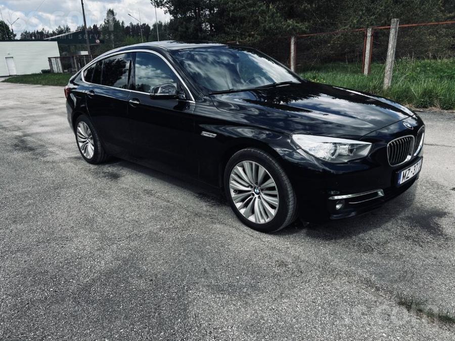 Black BMW 530 2015 in Riga, with an engine capacity of 3.00 L and mileage of 182 thousand km for 16300 €, photo 3 on AUTOMOTO.COM.LV
