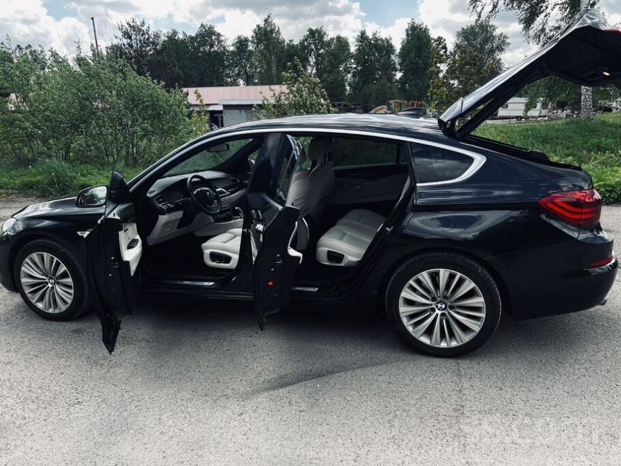 Black BMW 530 2015 in Riga, with an engine capacity of 3.00 L and mileage of 182 thousand km for 16300 €, photo 6 on AUTOMOTO.COM.LV