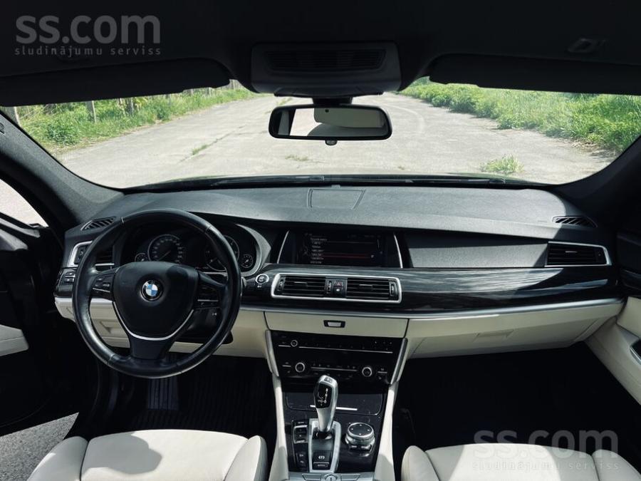 Black BMW 530 2015 in Riga, with an engine capacity of 3.00 L and mileage of 182 thousand km for 16300 €, photo 12 on AUTOMOTO.COM.LV