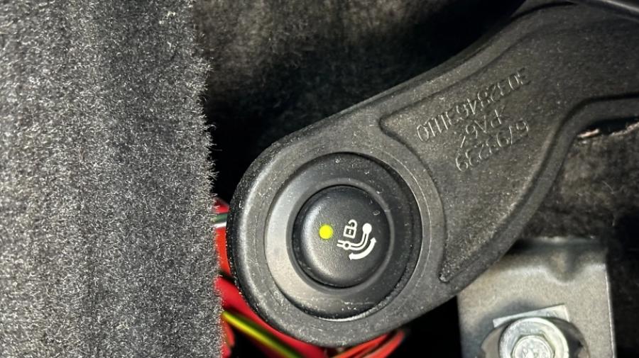 Melns BMW 530 2016 Rīga, ar dzinēja tilpumu 3.00 L un nobraukumu 210 tūkst. km par 14000 €, foto 39 vietnē AUTOMOTO.COM.LV
