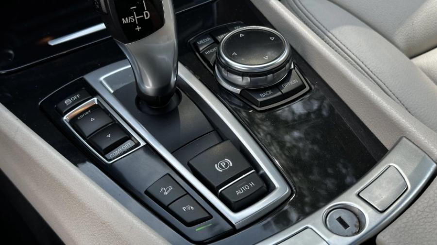Melns BMW 530 2016 Rīga, ar dzinēja tilpumu 3.00 L un nobraukumu 210 tūkst. km par 14000 €, foto 57 vietnē AUTOMOTO.COM.LV