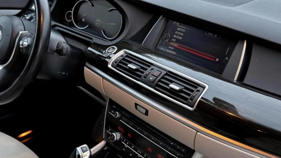Melns BMW 530 2016 Rīga, ar dzinēja tilpumu 3.00 L un nobraukumu 210 tūkst. km par 14000 €, foto 68 vietnē AUTOMOTO.COM.LV