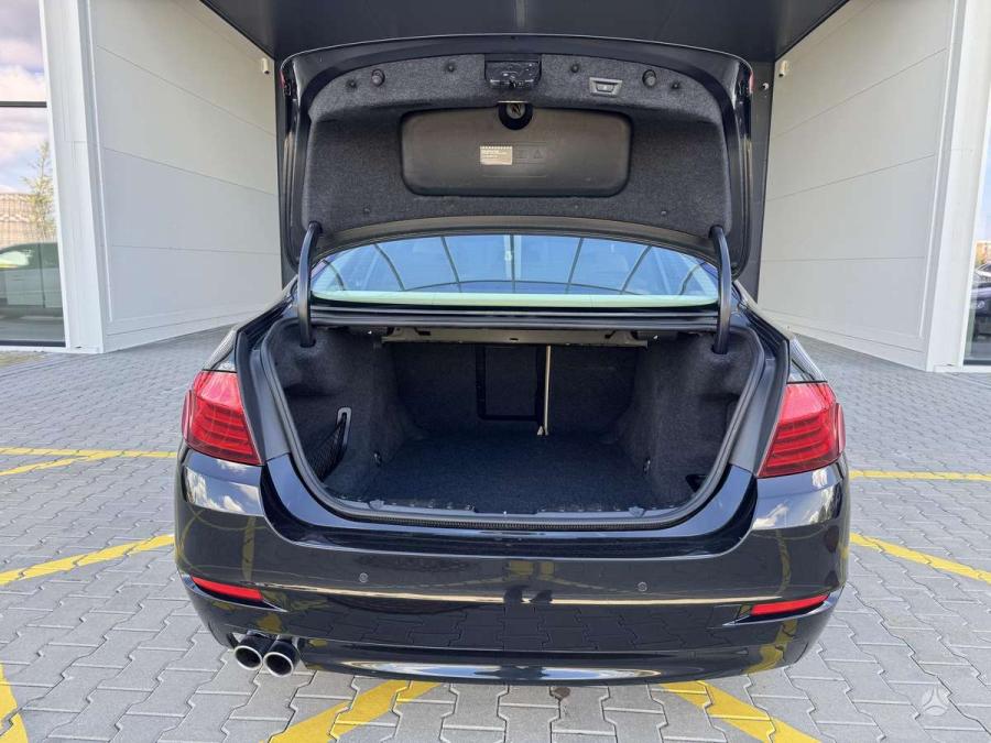 Melns BMW 530 2014 Viļņa, ar dzinēja tilpumu 2.99 L un nobraukumu 279 tūkst. km par 12470 €, foto 9 vietnē AUTOMOTO.COM.LV