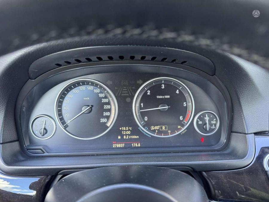 Melns BMW 530 2014 Viļņa, ar dzinēja tilpumu 2.99 L un nobraukumu 279 tūkst. km par 12470 €, foto 11 vietnē AUTOMOTO.COM.LV