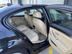 Melns BMW 530 2014 Viļņa, ar dzinēja tilpumu 2.99 L un nobraukumu 279 tūkst. km par 12470 €, foto 16 vietnē AUTOMOTO.COM.LV