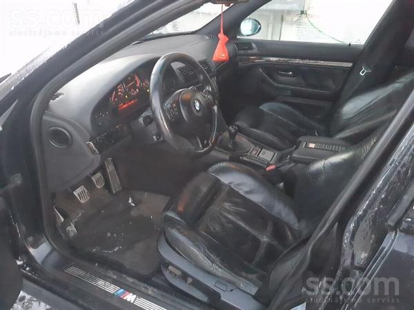 Melns BMW 530 1998 Rīga, ar dzinēja tilpumu 3.00 L un nobraukumu 422 tūkst. km par 4300 €, foto 6 vietnē AUTOMOTO.COM.LV