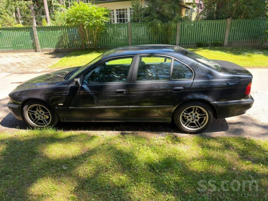 Melns BMW 530 1998 Rīga, ar dzinēja tilpumu 3.00 L un nobraukumu 270 tūkst. km par 2700 €, foto 4 vietnē AUTOMOTO.COM.LV