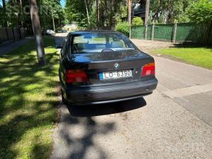Melns BMW 530 1998 Rīga, ar dzinēja tilpumu 3.00 L un nobraukumu 270 tūkst. km par 2700 €, foto 5 vietnē AUTOMOTO.COM.LV