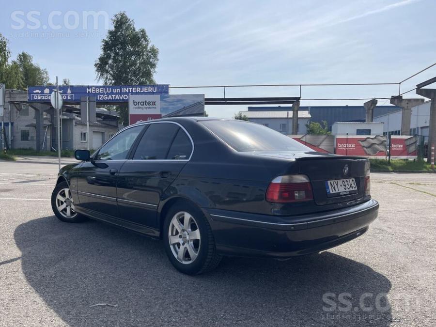 Black BMW 530 1999 in Riga, with an engine capacity of 3.00 L and mileage of 504 thousand km for 1895 €, photo 3 on AUTOMOTO.COM.LV
