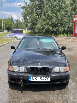 Melns BMW 530 1999 Rīga, ar dzinēja tilpumu 3.00 L un nobraukumu 360 tūkst. km par 3500 €, foto 3 vietnē AUTOMOTO.COM.LV