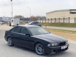 Black BMW 530 1999 in Silute, with an engine capacity of 3.00 L and mileage of 554 thousand km for 2750 €, photo  on AUTOMOTO.COM.LV