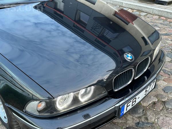 Black BMW 530 1999 in Riga, with an engine capacity of 3.00 L and mileage of 174 thousand km for 6000 €, photo 2 on AUTOMOTO.COM.LV
