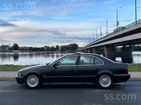 Black BMW 530 1999 in Riga, with an engine capacity of 3.00 L and mileage of 174 thousand km for 6000 €, photo 4 on AUTOMOTO.COM.LV