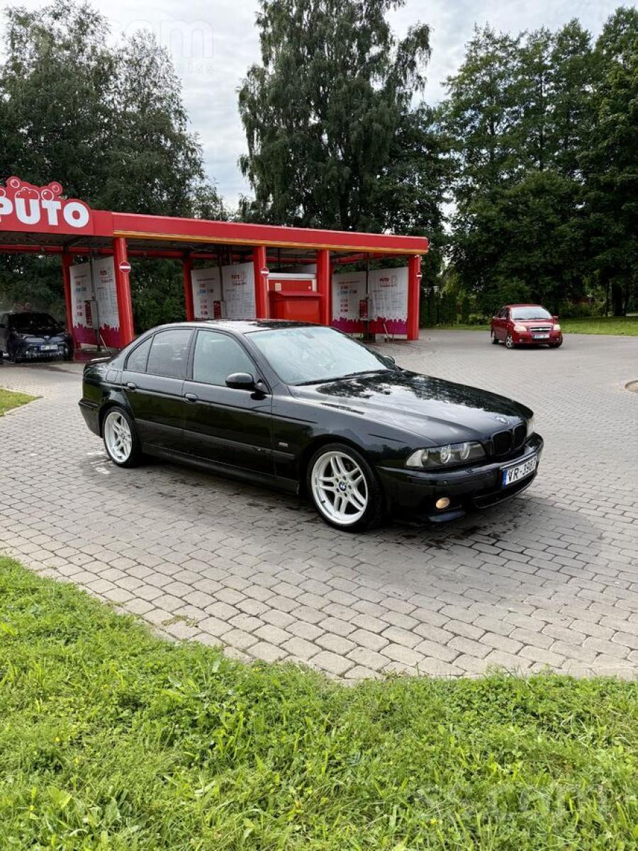 Melns BMW 530 1999 Rīga, ar dzinēja tilpumu 3.00 L un nobraukumu 420 tūkst. km par 3500 €, foto 1 vietnē AUTOMOTO.COM.LV