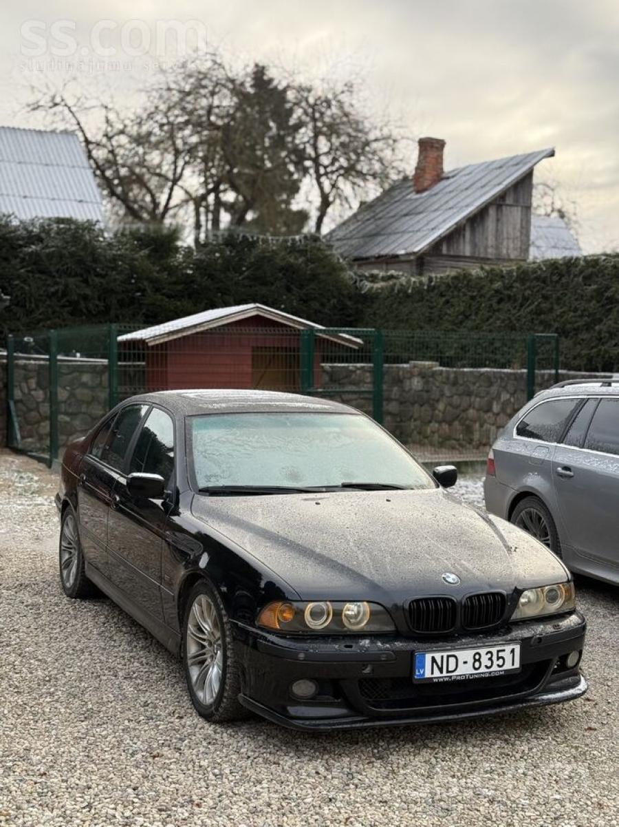 Melns BMW 530 2000 Rīga, ar dzinēja tilpumu 3.00 L un nobraukumu 367 tūkst. km par 2850 €, foto 1 vietnē AUTOMOTO.COM.LV