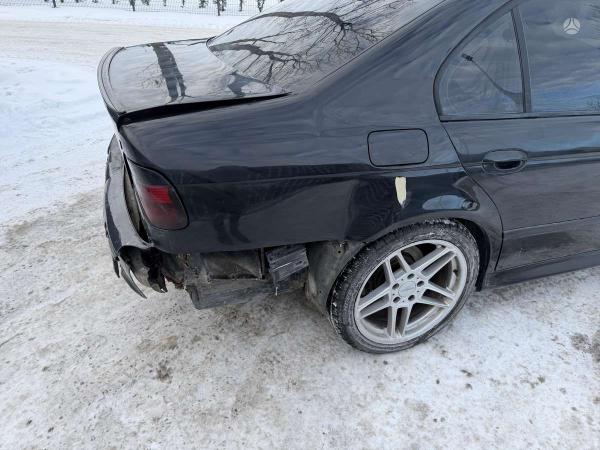 Black BMW 530 2000 in Marijampole, with an engine capacity of 2.93 L and mileage of 402 thousand km for 2450 €, photo 6 on AUTOMOTO.COM.LV