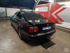 Melns BMW 530 2000 Kauņa, ar dzinēja tilpumu 3.00 L un nobraukumu 331 tūkst. km par 799 €, foto 5 vietnē AUTOMOTO.COM.LV
