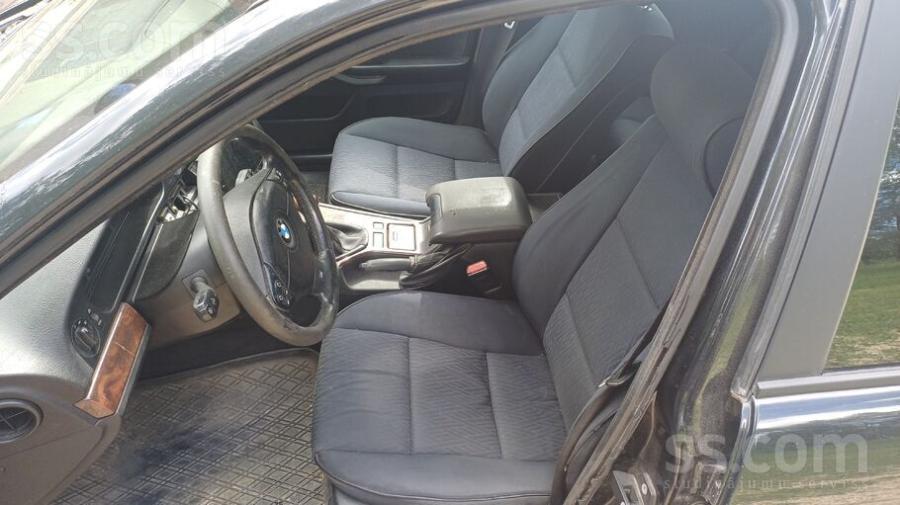 Black BMW 530 2000 in Riga, with an engine capacity of 3.00 L and mileage of 409 thousand km for 2000 €, photo 7 on AUTOMOTO.COM.LV