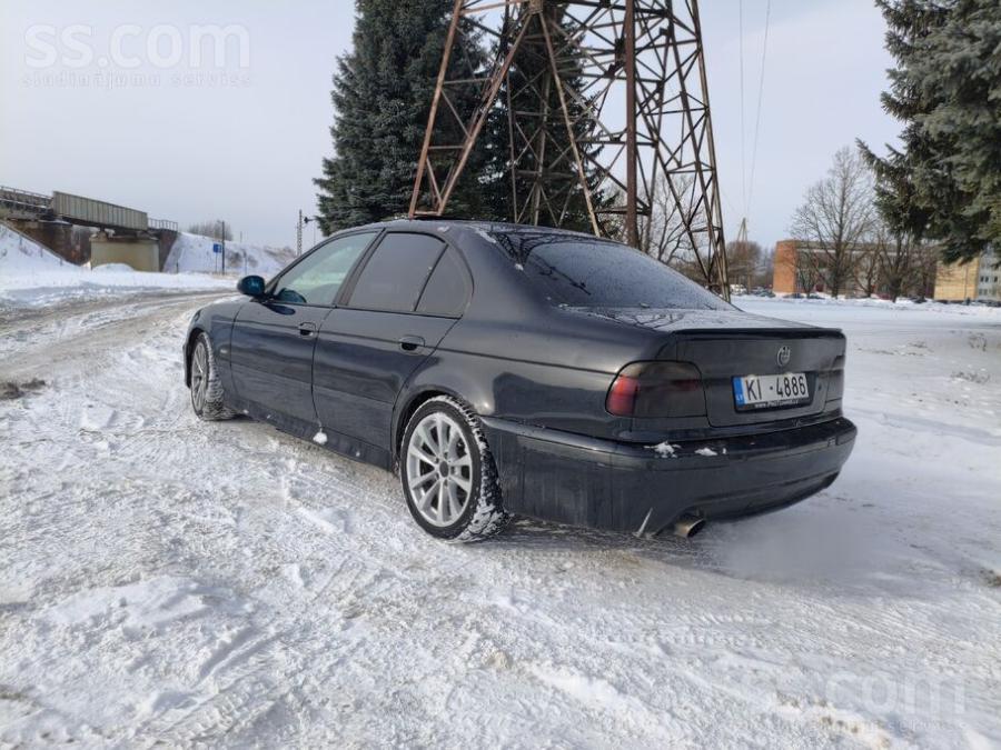 Черный БМВ 530 2000 в Елгава, объемом двигателя 3.00 л и пробегом 380 тыс. км за 2550 €, фото 5 на AUTOMOTO.COM.LV