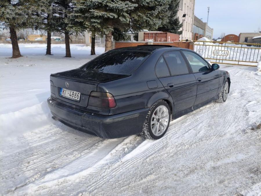 Черный БМВ 530 2000 в Елгава, объемом двигателя 3.00 л и пробегом 380 тыс. км за 2550 €, фото 6 на AUTOMOTO.COM.LV