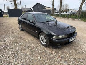 Melns BMW 530 2000 Marijampole, ar dzinēja tilpumu 2.93 L un nobraukumu 402 tūkst. km par 1700 €, foto 5 vietnē AUTOMOTO.COM.LV