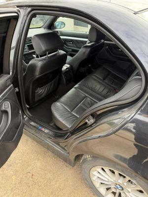 Melns BMW 530 2000 Marijampole, ar dzinēja tilpumu 2.93 L un nobraukumu 402 tūkst. km par 1700 €, foto 9 vietnē AUTOMOTO.COM.LV
