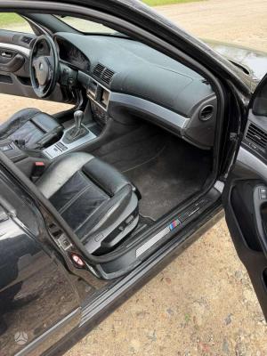 Melns BMW 530 2000 Marijampole, ar dzinēja tilpumu 2.93 L un nobraukumu 402 tūkst. km par 1700 €, foto 13 vietnē AUTOMOTO.COM.LV