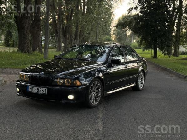 Melns BMW 530 2000 Rīga, ar dzinēja tilpumu 3.00 L un nobraukumu 378 tūkst. km par 2200 €, foto 1 vietnē AUTOMOTO.COM.LV