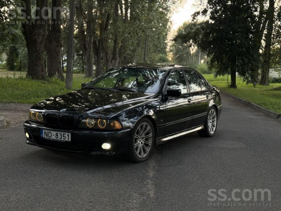 Black BMW 530 2000 in Riga, with an engine capacity of 3.00 L and mileage of 378 thousand km for 2200 €, photo 1 on AUTOMOTO.COM.LV