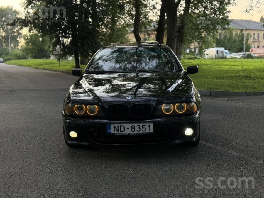 Black BMW 530 2000 in Riga, with an engine capacity of 3.00 L and mileage of 378 thousand km for 2200 €, photo 3 on AUTOMOTO.COM.LV