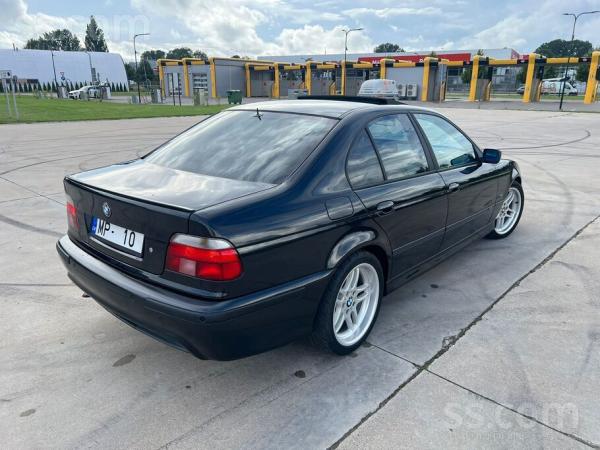 Melns BMW 530 2000 Liepāja, ar dzinēja tilpumu 3.00 L un nobraukumu 190 tūkst. km par 8500 €, foto 5 vietnē AUTOMOTO.COM.LV