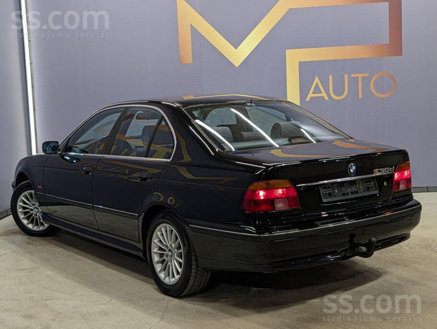 Melns BMW 530 2000 Jūrmala, ar dzinēja tilpumu 3.00 L un nobraukumu 292 tūkst. km par 3950 €, foto 3 vietnē AUTOMOTO.COM.LV