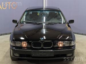 Melns BMW 530 2000 Jūrmala, ar dzinēja tilpumu 3.00 L un nobraukumu 292 tūkst. km par 3950 €, foto 10 vietnē AUTOMOTO.COM.LV