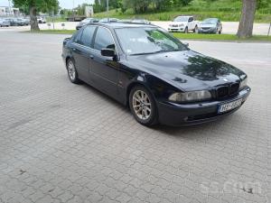 Black BMW 530 2001 in Valmiera, with an engine capacity of 3.00 L and mileage of 460 thousand km for 2850 €, photo 9 on AUTOMOTO.COM.LV