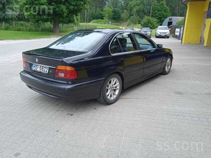Black BMW 530 2001 in Valmiera, with an engine capacity of 3.00 L and mileage of 460 thousand km for 2850 €, photo 10 on AUTOMOTO.COM.LV