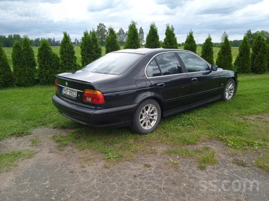 Melns BMW 530 2001 Valmiera, ar dzinēja tilpumu 3.00 L un nobraukumu 440 tūkst. km par 2000 €, foto 7 vietnē AUTOMOTO.COM.LV