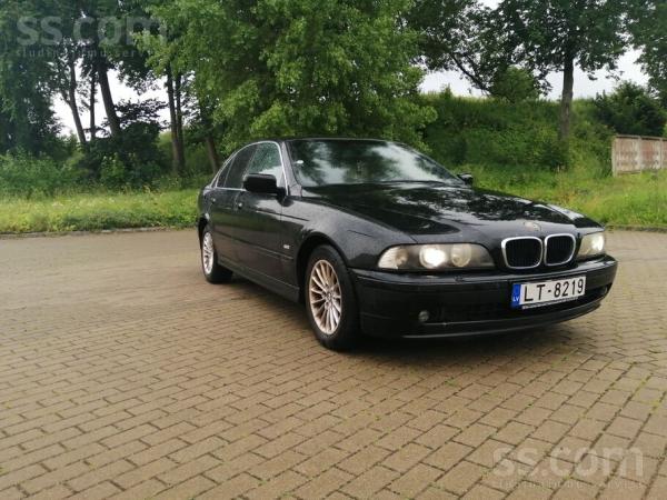 Black BMW 530 2001 in Daugavpils, with an engine capacity of 3.00 L and mileage of 300 thousand km for 1950 €, photo 1 on AUTOMOTO.COM.LV