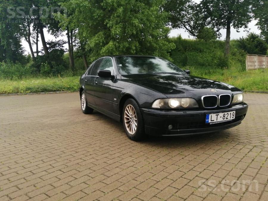 Black BMW 530 2001 in Daugavpils, with an engine capacity of 3.00 L and mileage of 300 thousand km for 1950 €, photo 1 on AUTOMOTO.COM.LV