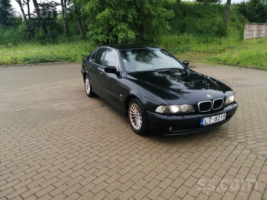 Black BMW 530 2001 in Daugavpils, with an engine capacity of 3.00 L and mileage of 300 thousand km for 1950 €, photo 4 on AUTOMOTO.COM.LV