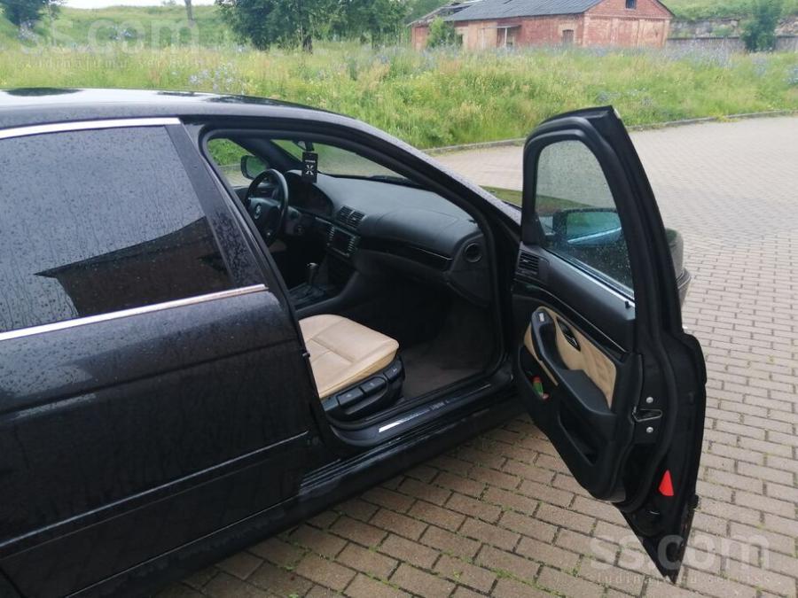 Black BMW 530 2001 in Daugavpils, with an engine capacity of 3.00 L and mileage of 300 thousand km for 1950 €, photo 5 on AUTOMOTO.COM.LV