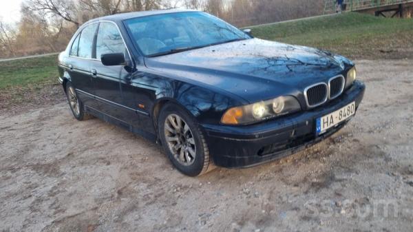 Melns BMW 530 2001 Jelgava, ar dzinēja tilpumu 3.00 L un nobraukumu 377 tūkst. km par 1590 €, foto 2 vietnē AUTOMOTO.COM.LV