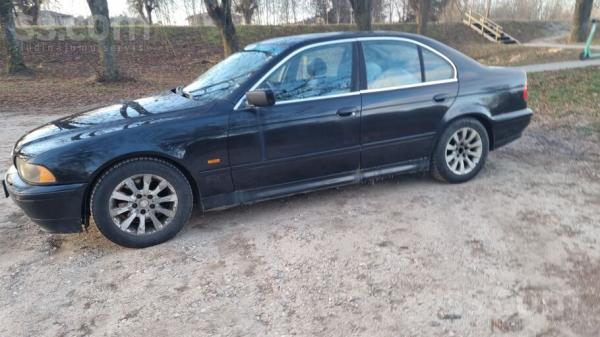 Melns BMW 530 2001 Jelgava, ar dzinēja tilpumu 3.00 L un nobraukumu 377 tūkst. km par 1590 €, foto 6 vietnē AUTOMOTO.COM.LV