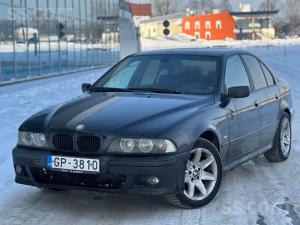 Melns BMW 530 2001 Rēzekne, ar dzinēja tilpumu 3.00 L un nobraukumu 419 tūkst. km par 2100 €, foto  vietnē AUTOMOTO.COM.LV